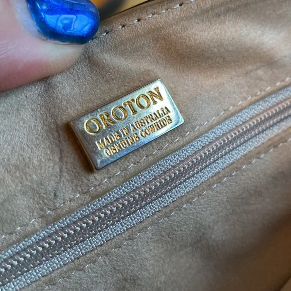 Oroton | Bags | Oroton Vintage Australian Black Leather Shoulder ...